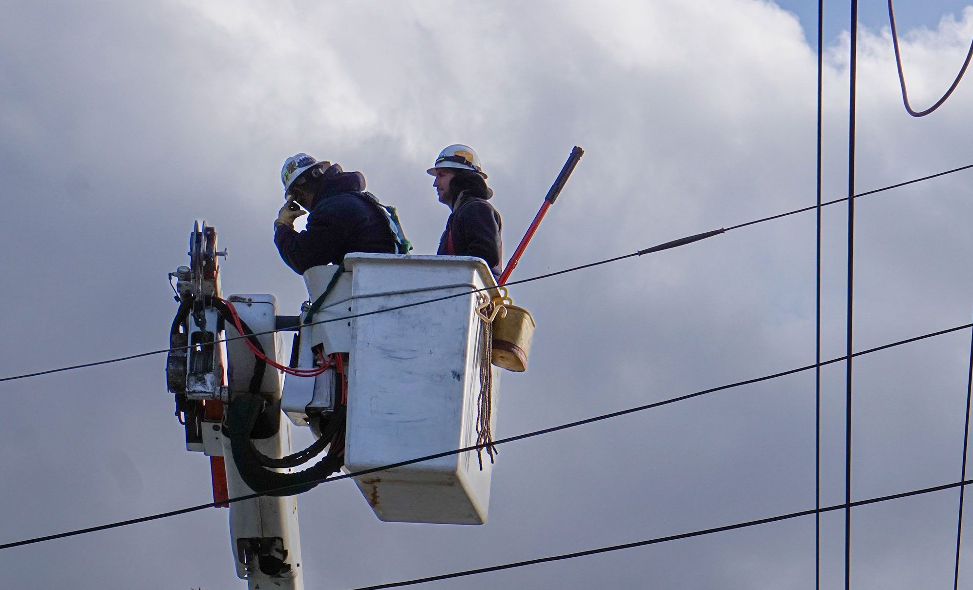 What's that? Overhead Line Splice - JPUD